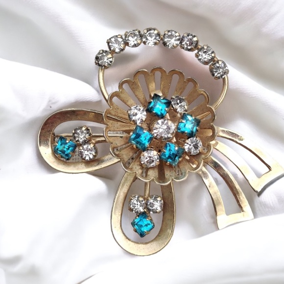 Vintage | Jewelry | Vintage 94s High End Prong Set Rhinestone ...